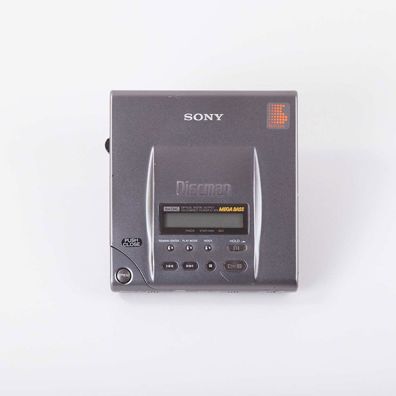 Wilton Music Mall: Sony D-303